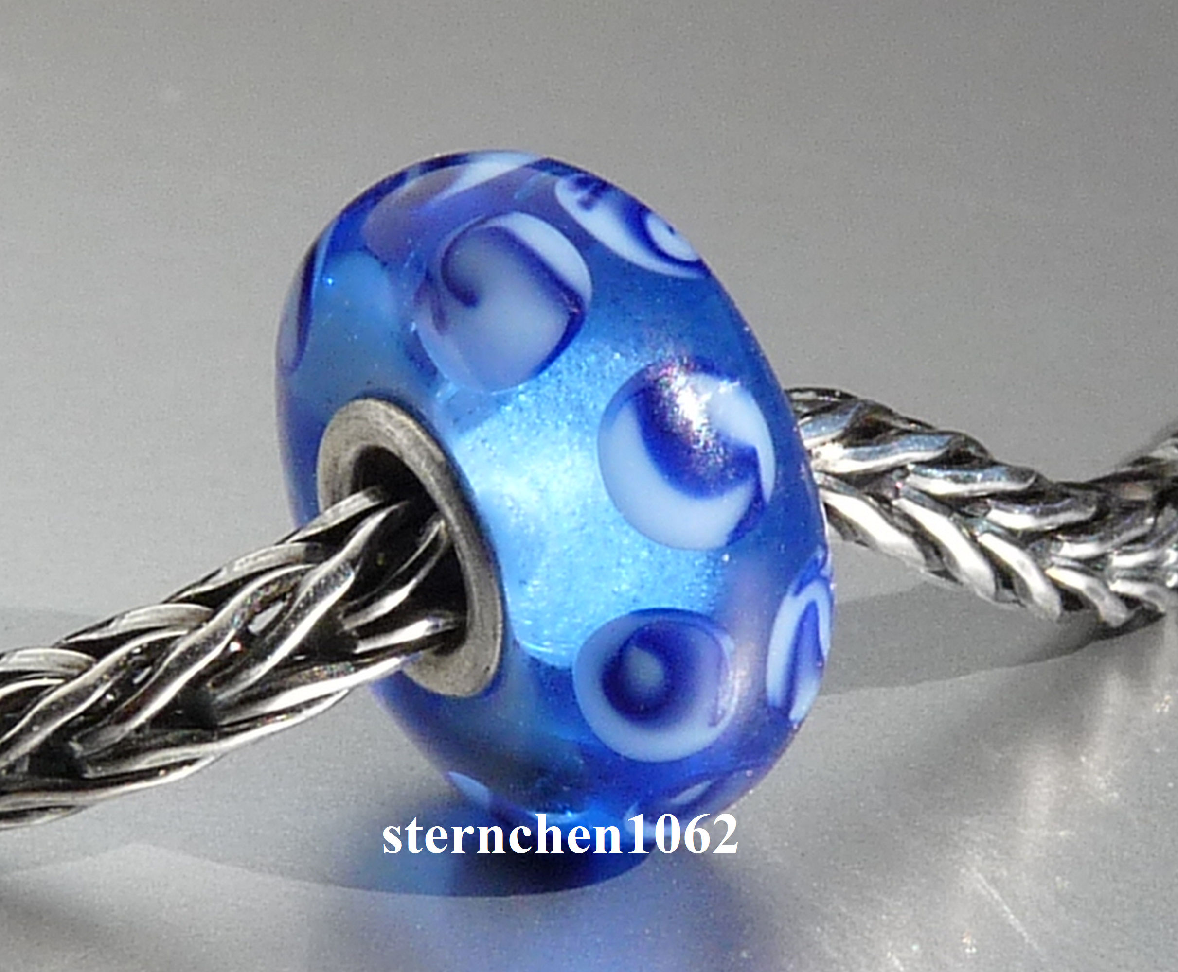 Sternchen 1062 - Trollbeads * Blue Dots * retired * 04