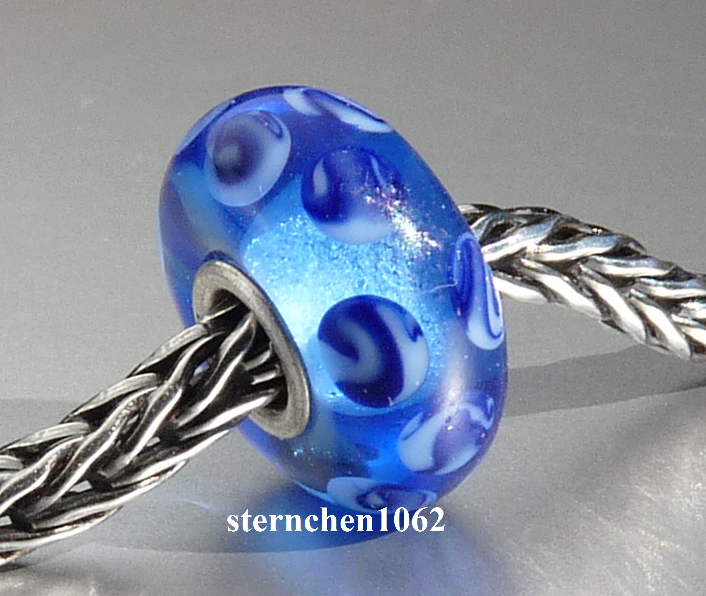 Sternchen 1062 - Trollbeads * Blue Dots * retired * 04